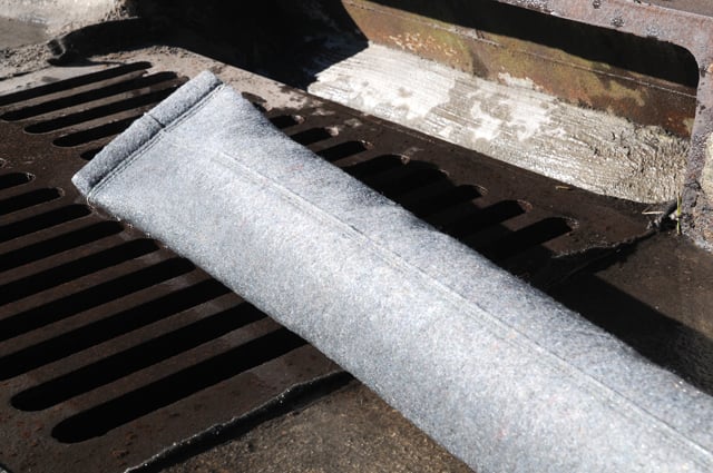 Utility Filter Socks Removes Oil-Borne Contaminants